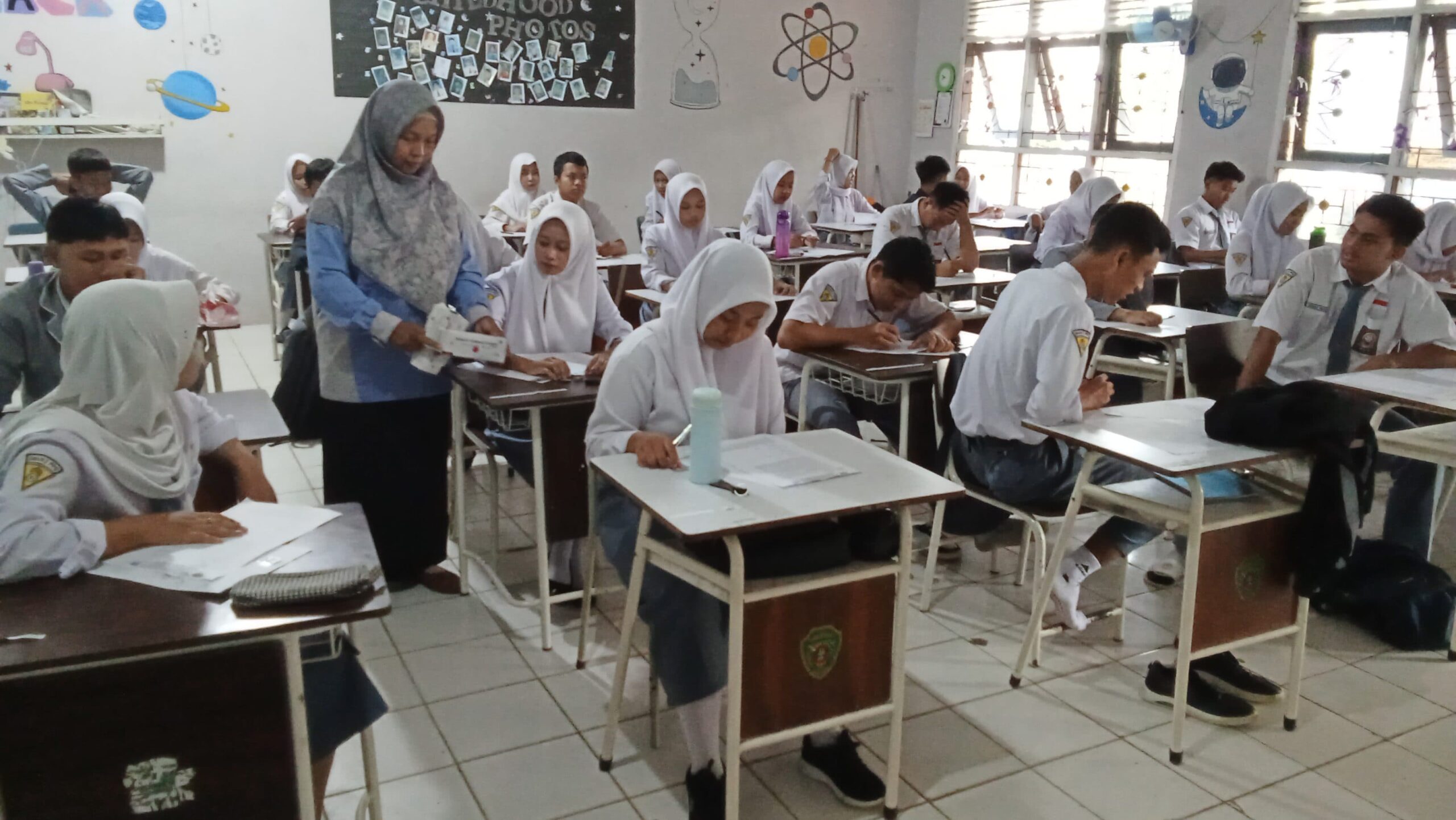 Dukung Kesehatan Siswa: SMAN 3 PPU Kerja Sama Dengan Puskesmas Sepaku 3 Gelar Program TTD ...